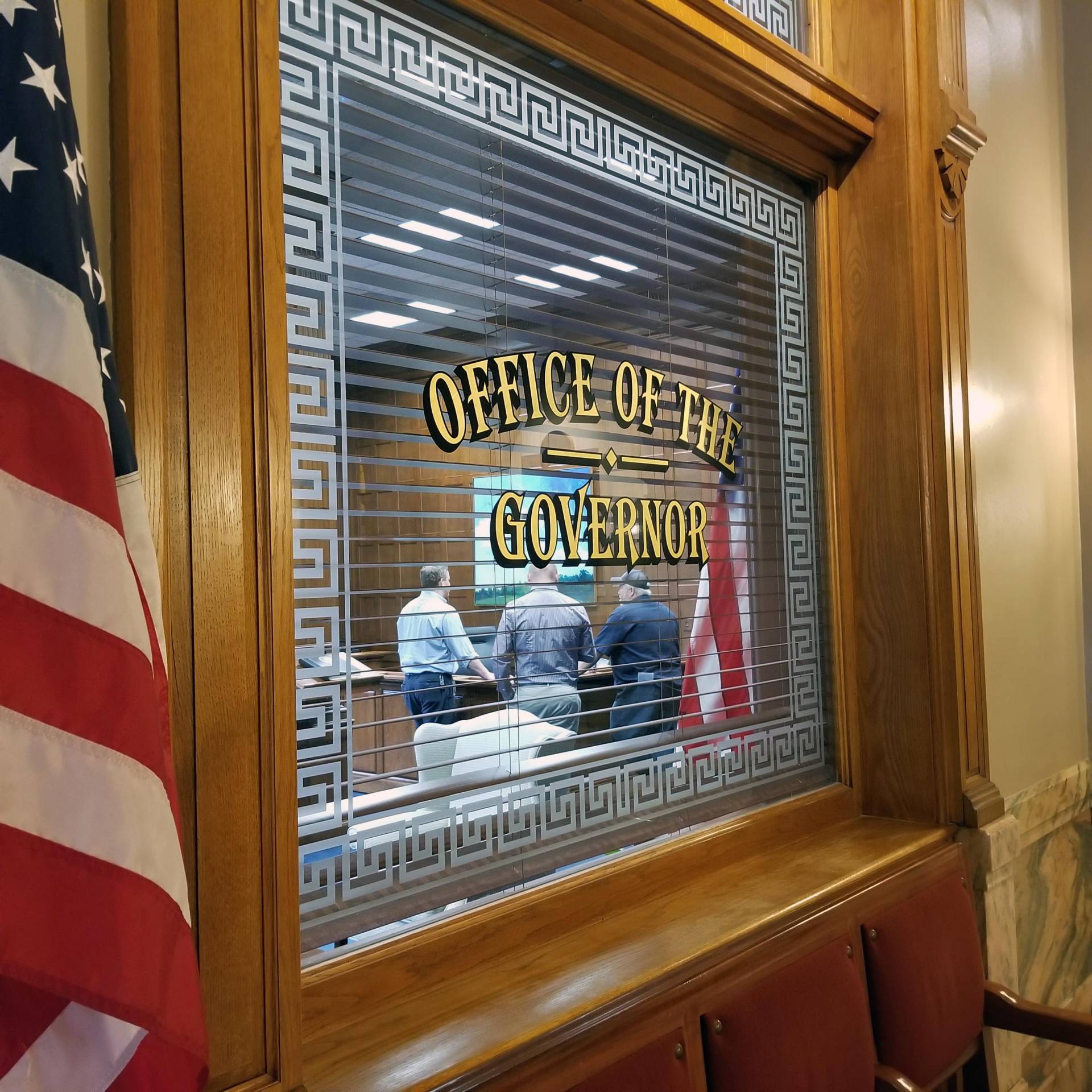 GNTC student designs desk for Governor’s Office - AllOnGeorgia