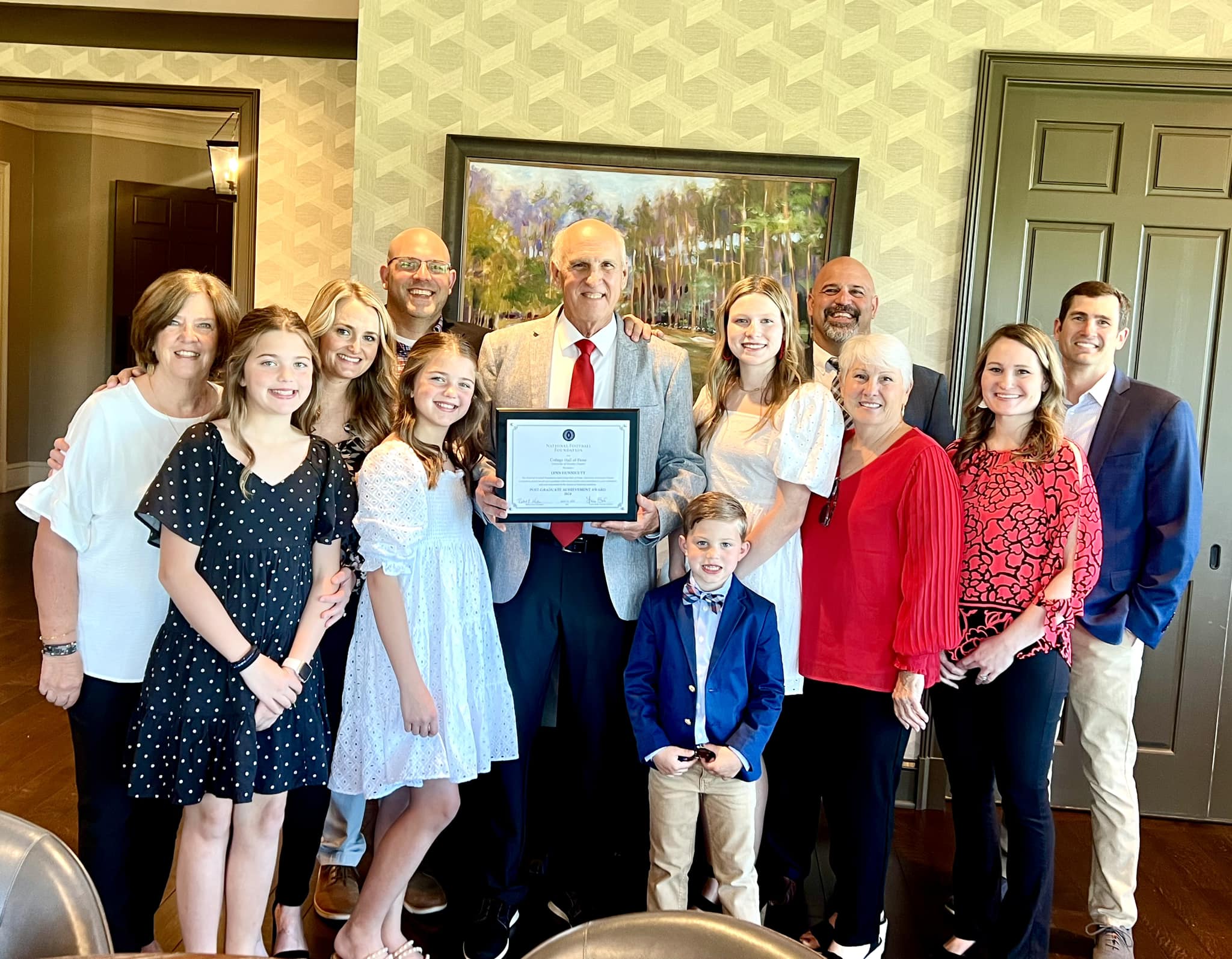 Former Georgia Football Player Lynn Hunnicutt Honored with J. Reid ...